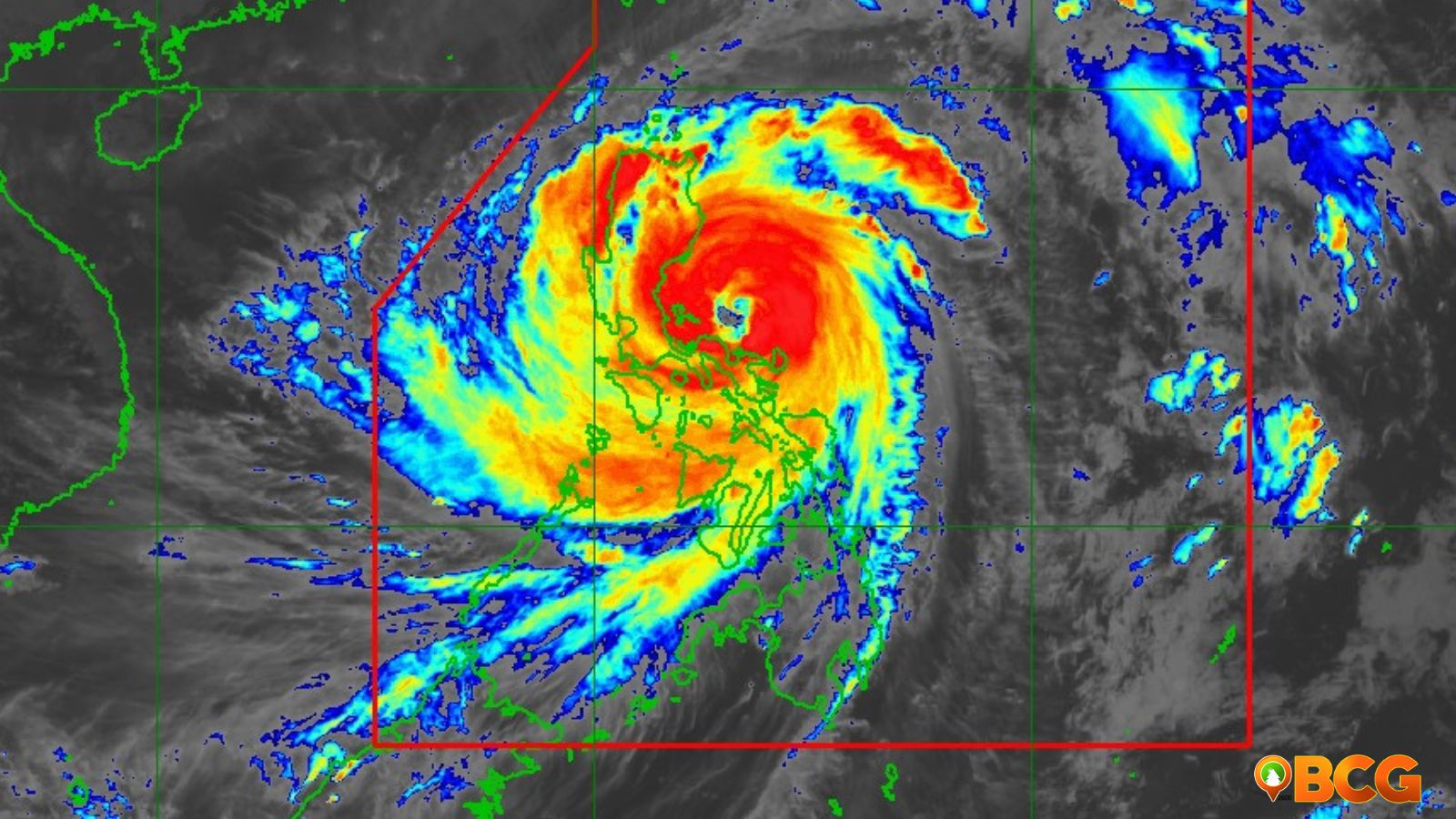 Super Typhoon Uwan Moves Over Camarines Norte; Benguet Now Under Signal ...